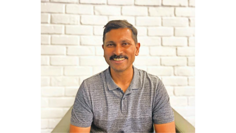 与印度盖尔（Gale India）总裁Sanjay Krishnamurthy当场 - 優利貸